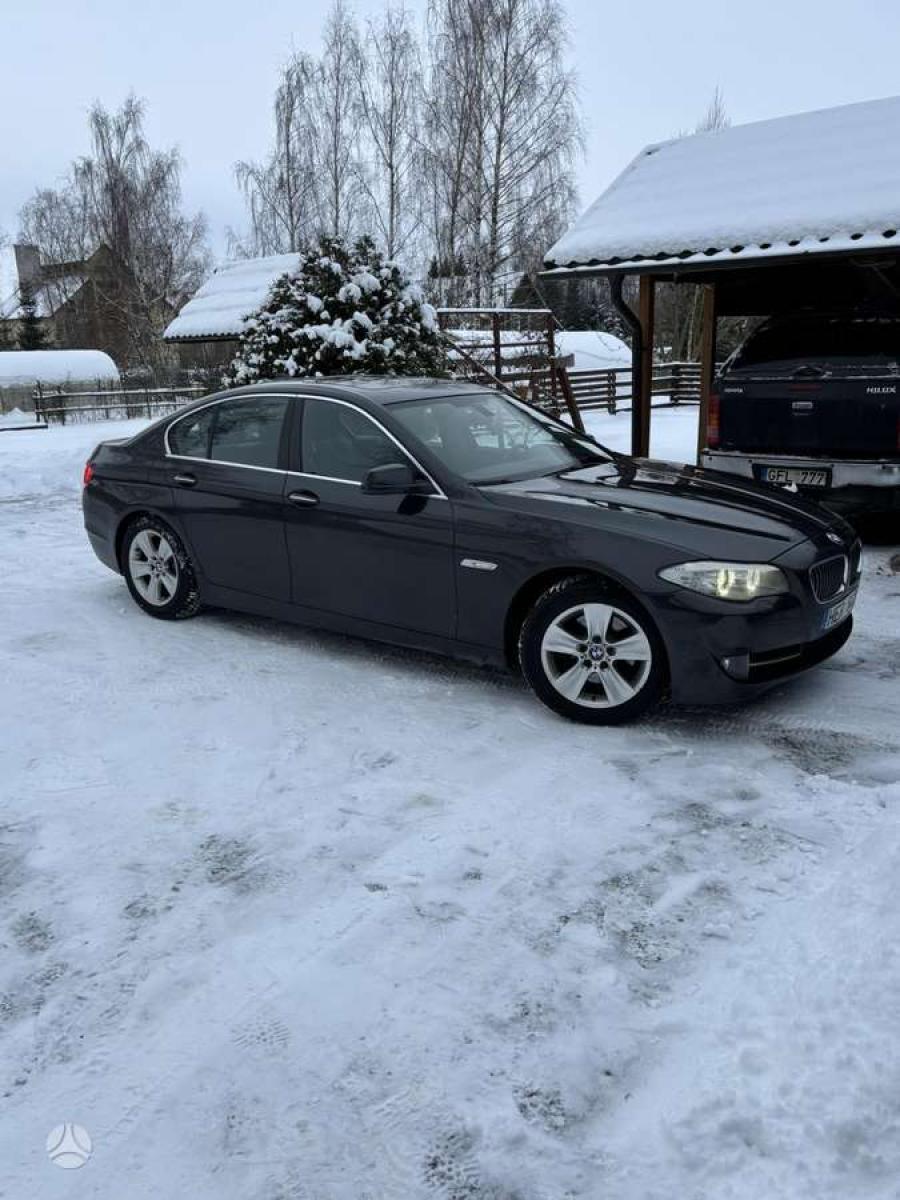 Melns BMW 528 2013 Kaišiadorys, ar dzinēja tilpumu 2.00 L un nobraukumu 175 tūkst. km par 10500 €, foto 1 vietnē AUTOMOTO.COM.LV