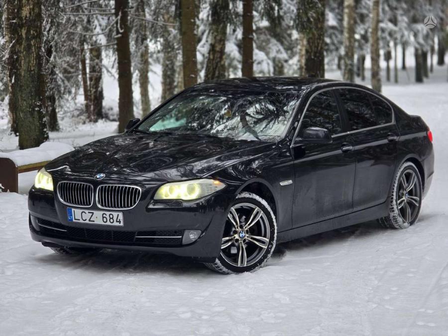 Black BMW 528 2013 in Radviliskis, with an engine capacity of 2.00 L and mileage of 279 thousand km for 8300 €, photo 16 on AUTOMOTO.COM.LV