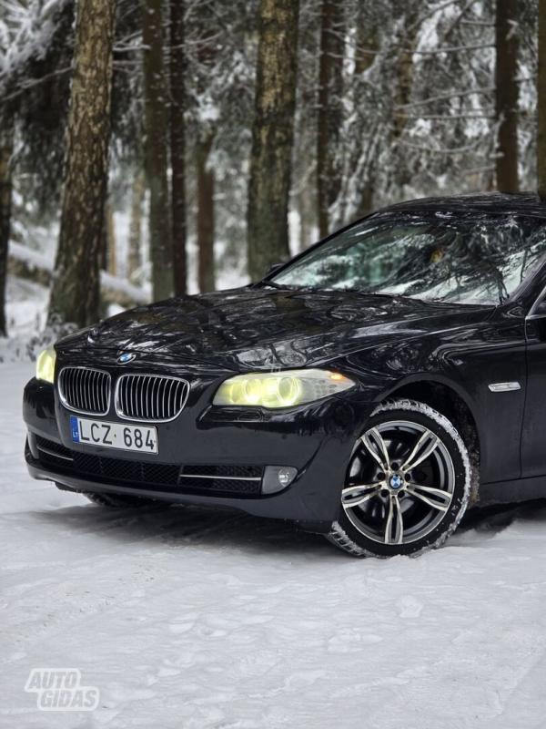 Black BMW 528 2013 in Radviliskis, with an engine capacity of 2.00 L and mileage of 279 thousand km for 8300 €, photo 2 on AUTOMOTO.COM.LV