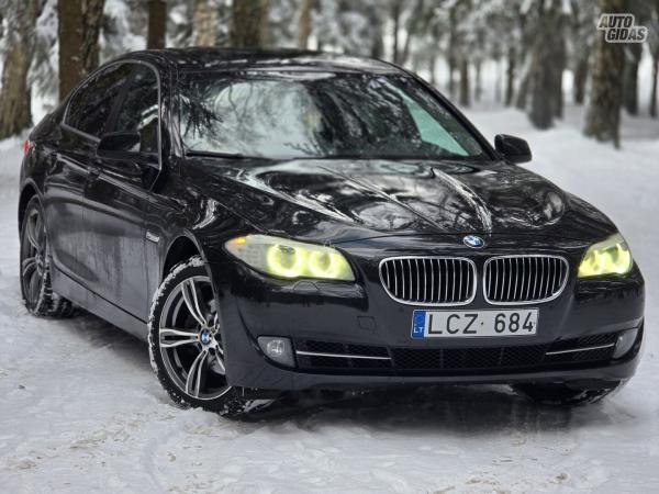 Black BMW 528 2013 in Radviliskis, with an engine capacity of 2.00 L and mileage of 279 thousand km for 8300 €, photo 7 on AUTOMOTO.COM.LV