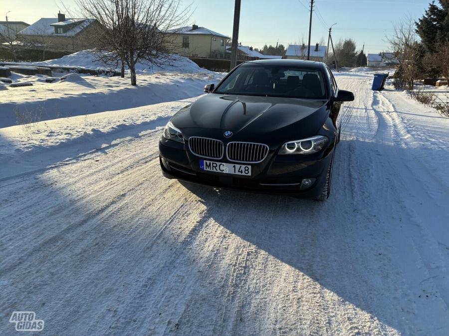 Black BMW 528 2013 in Siauliai, with an engine capacity of 2.00 L and mileage of 236 thousand km for 8500 €, photo 1 on AUTOMOTO.COM.LV