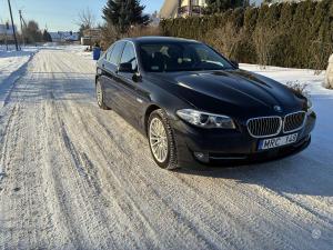 Black BMW 528 2013 in Siauliai, with an engine capacity of 2.00 L and mileage of 236 thousand km for 8500 €, photo 3 on AUTOMOTO.COM.LV
