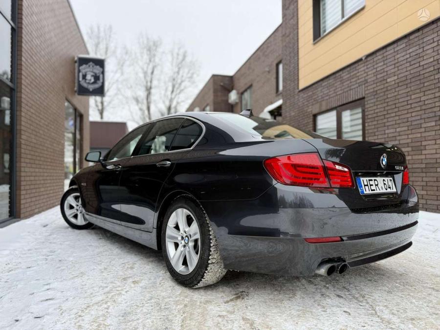 Black BMW 528 2013 in Kaisiadorys, with an engine capacity of 2.00 L and mileage of 173 thousand km for 8600 €, photo 3 on AUTOMOTO.COM.LV