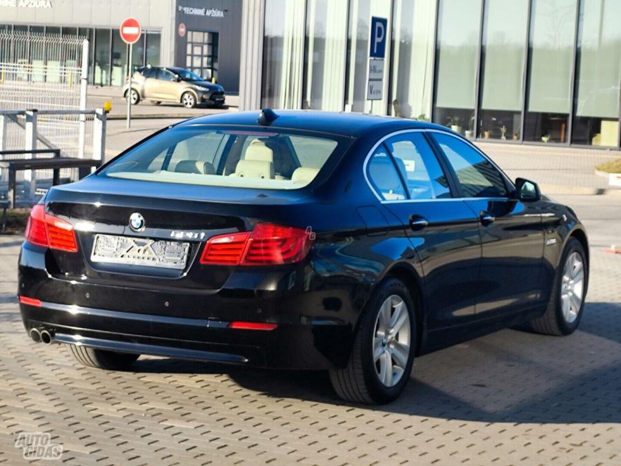 Black BMW 528 2013 in Siauliai, with an engine capacity of 2.00 L and mileage of 151 thousand km for 7700 €, photo 5 on AUTOMOTO.COM.LV