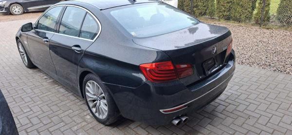 Black BMW 528 2014 in Vilnius, with an engine capacity of 2.00 L and mileage of 299 thousand km for 6800 €, photo 4 on AUTOMOTO.COM.LV