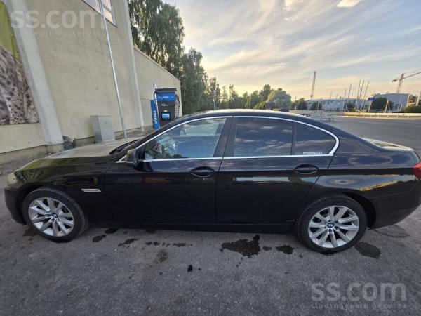 Melns BMW 528 2014 Talsi, ar dzinēja tilpumu 2.00 L un nobraukumu 296 tūkst. km par 10900 €, foto 5 vietnē AUTOMOTO.COM.LV