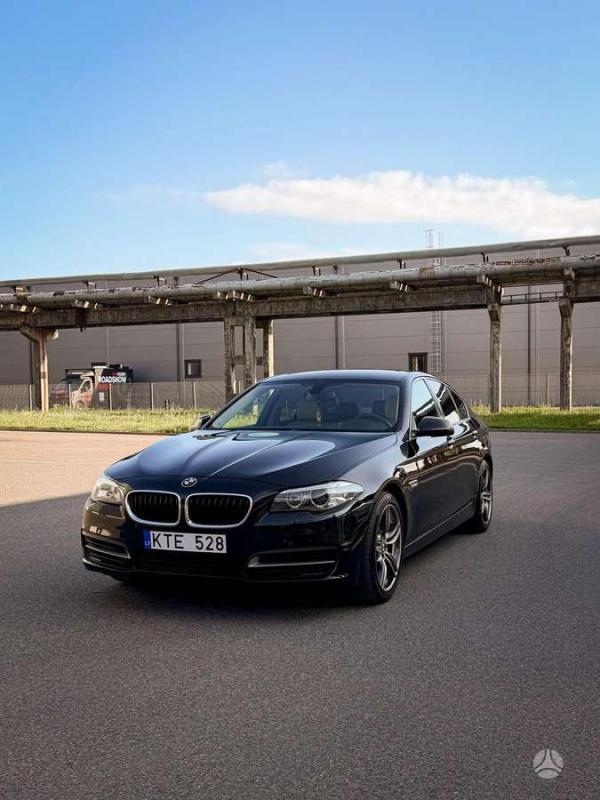 Melns BMW 528 2014 Kauņa, ar dzinēja tilpumu 2.00 L un nobraukumu 212 tūkst. km par 9200 €, foto 2 vietnē AUTOMOTO.COM.LV