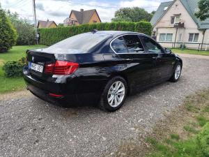 Black BMW 528 2015 in Kazlu Ruda, with an engine capacity of 1.99 L and mileage of 279 thousand km for 9000 €, photo 5 on AUTOMOTO.COM.LV