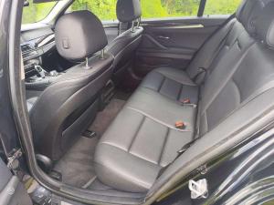 Black BMW 528 2015 in Kazlu Ruda, with an engine capacity of 1.99 L and mileage of 279 thousand km for 9000 €, photo 10 on AUTOMOTO.COM.LV