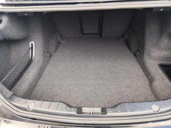 Black BMW 528 2015 in Kazlu Ruda, with an engine capacity of 1.99 L and mileage of 279 thousand km for 9000 €, photo 10 on AUTOMOTO.COM.LV