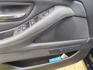 Black BMW 528 2015 in Kazlu Ruda, with an engine capacity of 1.99 L and mileage of 279 thousand km for 9000 €, photo 13 on AUTOMOTO.COM.LV