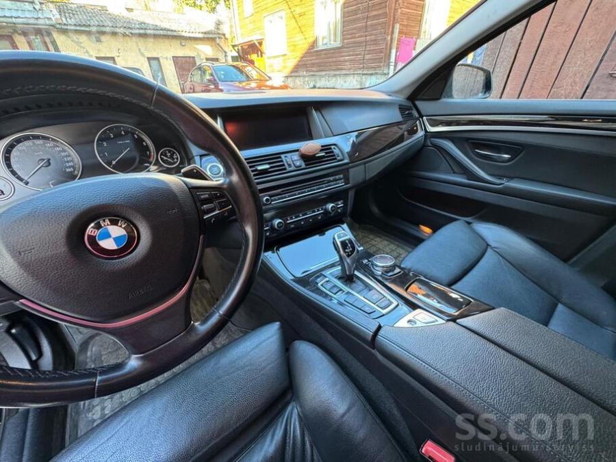 Black BMW 528 2017 in Tallinn, with an engine capacity of 2.00 L and mileage of 107 thousand km for 14000 €, photo 13 on AUTOMOTO.COM.LV