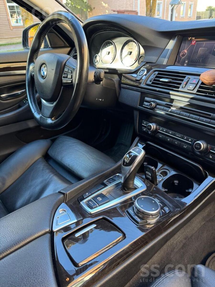 Black BMW 528 2017 in Tallinn, with an engine capacity of 2.00 L and mileage of 107 thousand km for 14000 €, photo 22 on AUTOMOTO.COM.LV