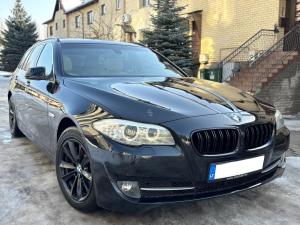 Melns BMW 528 2011 Kauņa, ar dzinēja tilpumu 3.00 L un nobraukumu 270 tūkst. km par 6950 €, foto  vietnē AUTOMOTO.COM.LV