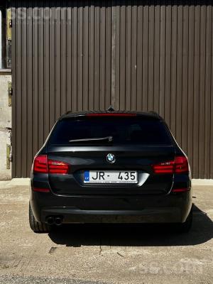 Black BMW 528 2011 in Cesis, with an engine capacity of 2.00 L and mileage of 213 thousand km for 12750 €, photo 4 on AUTOMOTO.COM.LV