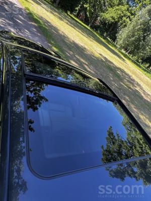 Black BMW 528 2011 in Cesis, with an engine capacity of 2.00 L and mileage of 213 thousand km for 12750 €, photo 10 on AUTOMOTO.COM.LV