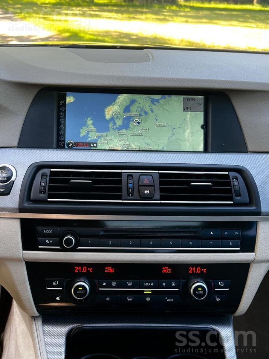 Black BMW 528 2011 in Cesis, with an engine capacity of 2.00 L and mileage of 213 thousand km for 12750 €, photo 12 on AUTOMOTO.COM.LV