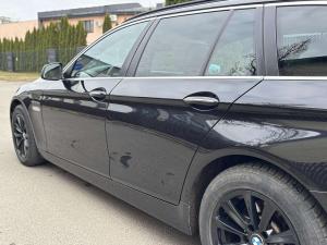 Black BMW 528 2011 in Kaunas, with an engine capacity of 3.00 L and mileage of 270 thousand km for 5750 €, photo 11 on AUTOMOTO.COM.LV
