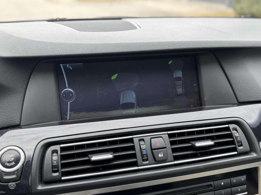 Black BMW 528 2011 in Kaunas, with an engine capacity of 3.00 L and mileage of 270 thousand km for 5750 €, photo 21 on AUTOMOTO.COM.LV