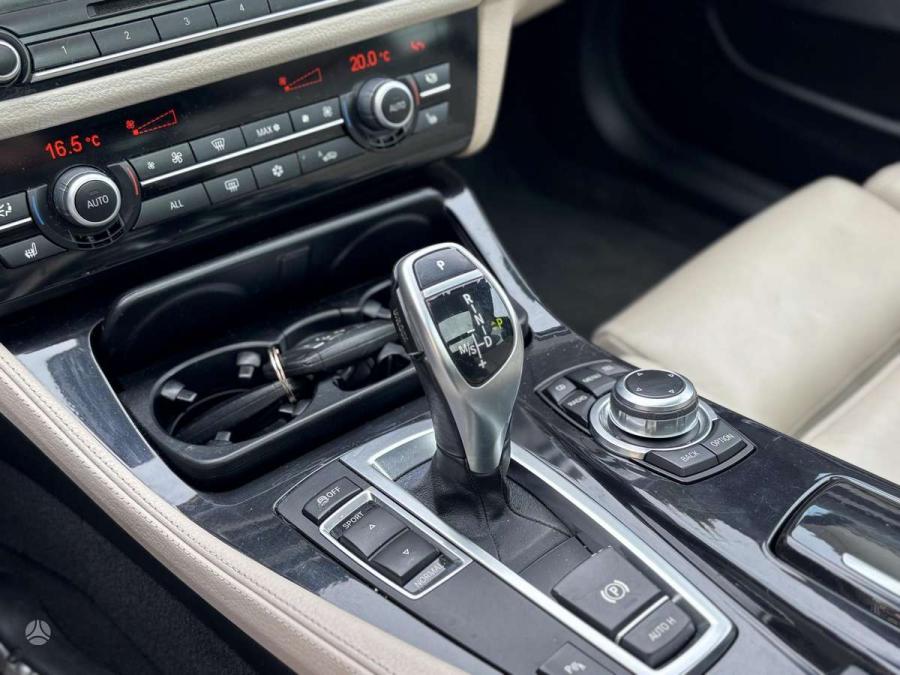 Black BMW 528 2011 in Kaunas, with an engine capacity of 3.00 L and mileage of 270 thousand km for 5750 €, photo 22 on AUTOMOTO.COM.LV