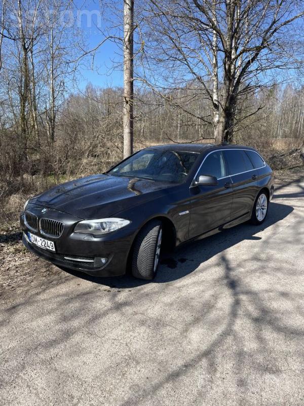Melns BMW 528 2012 Rīga, ar dzinēja tilpumu 2.00 L un nobraukumu 288 tūkst. km par 9900 €, foto 1 vietnē AUTOMOTO.COM.LV
