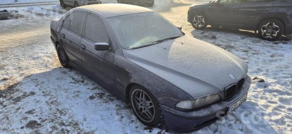 Blue BMW 528 1996 in Riga, with an engine capacity of 2.80 L and mileage of 462 thousand km for 1750 €, photo 1 on AUTOMOTO.COM.LV