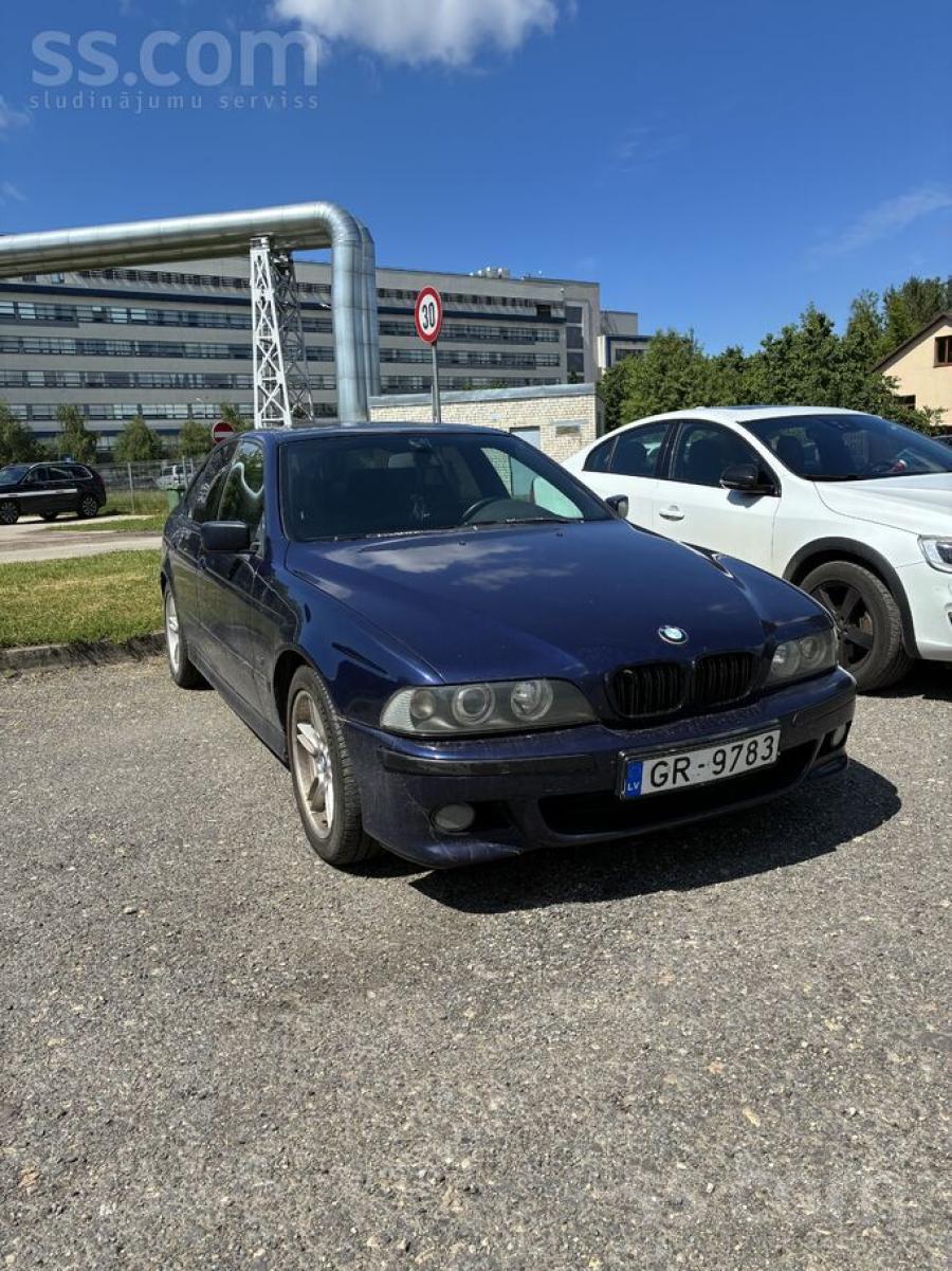 Zils BMW 528 1997 Rīga, ar dzinēja tilpumu 2.80 L un nobraukumu 414 tūkst. km par 2750 €, foto 3 vietnē AUTOMOTO.COM.LV