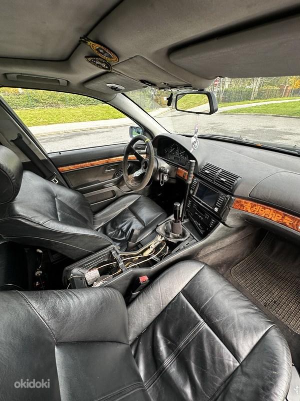 Zils BMW 528 1997 Tallina, ar dzinēja tilpumu 0.14 L un nobraukumu 400 tūkst. km par 2550 €, foto 10 vietnē AUTOMOTO.COM.LV