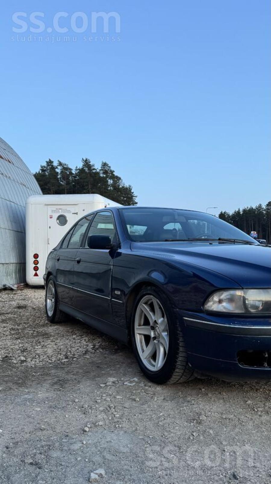 Zils BMW 528 1998 Rīga, ar dzinēja tilpumu 2.80 L un nobraukumu 340 tūkst. km par 2499 €, foto 3 vietnē AUTOMOTO.COM.LV