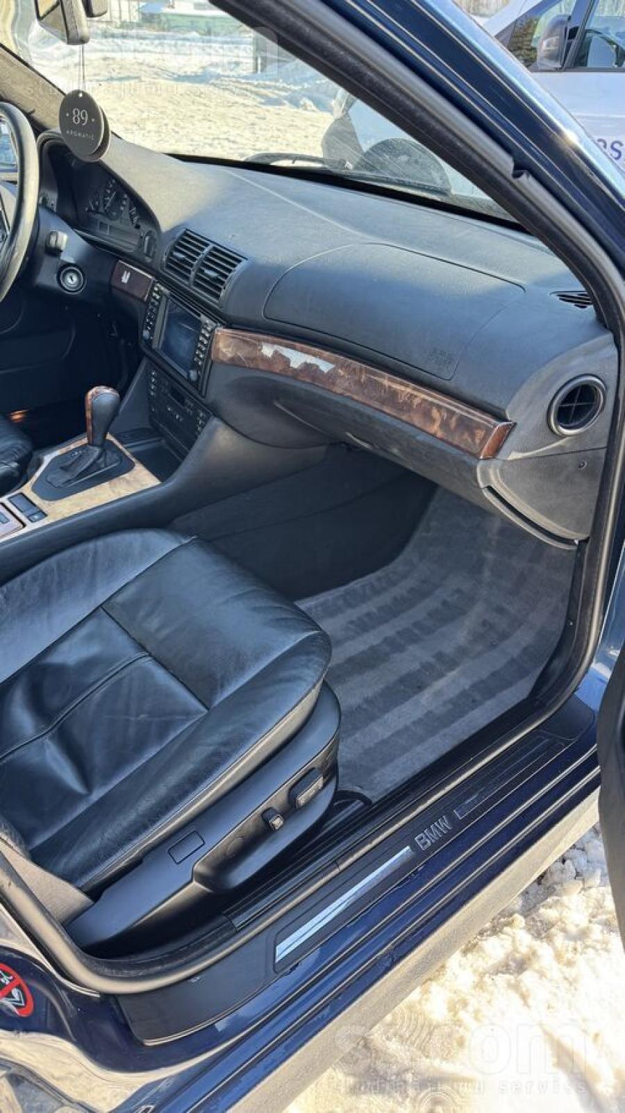 Zils BMW 528 1998 Rīga, ar dzinēja tilpumu 2.80 L un nobraukumu 340 tūkst. km par 2499 €, foto 19 vietnē AUTOMOTO.COM.LV
