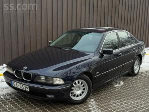 Blue BMW 528 1999 in Riga, with an engine capacity of 2.80 L and mileage of 213 thousand km for 2990 €, photo 2 on AUTOMOTO.COM.LV