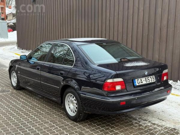Zils BMW 528 1999 Rīga, ar dzinēja tilpumu 2.80 L un nobraukumu 213 tūkst. km par 2990 €, foto 5 vietnē AUTOMOTO.COM.LV