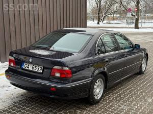 Blue BMW 528 1999 in Riga, with an engine capacity of 2.80 L and mileage of 213 thousand km for 2990 €, photo 6 on AUTOMOTO.COM.LV