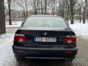 Blue BMW 528 1999 in Riga, with an engine capacity of 2.80 L and mileage of 213 thousand km for 2990 €, photo 10 on AUTOMOTO.COM.LV