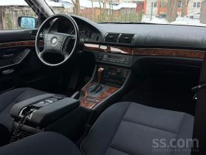 Blue BMW 528 1999 in Riga, with an engine capacity of 2.80 L and mileage of 213 thousand km for 2990 €, photo 13 on AUTOMOTO.COM.LV