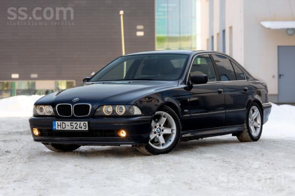 Zils BMW 528 1999 Jelgava, ar dzinēja tilpumu 2.80 L un nobraukumu 246 tūkst. km par 5500 €, foto 3 vietnē AUTOMOTO.COM.LV