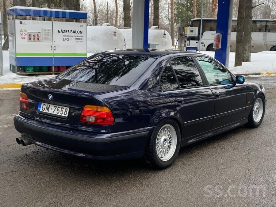 Blue BMW 528 1999 in Riga, with an engine capacity of 2.80 L and mileage of 0 thousand km for 3799 €, photo 5 on AUTOMOTO.COM.LV