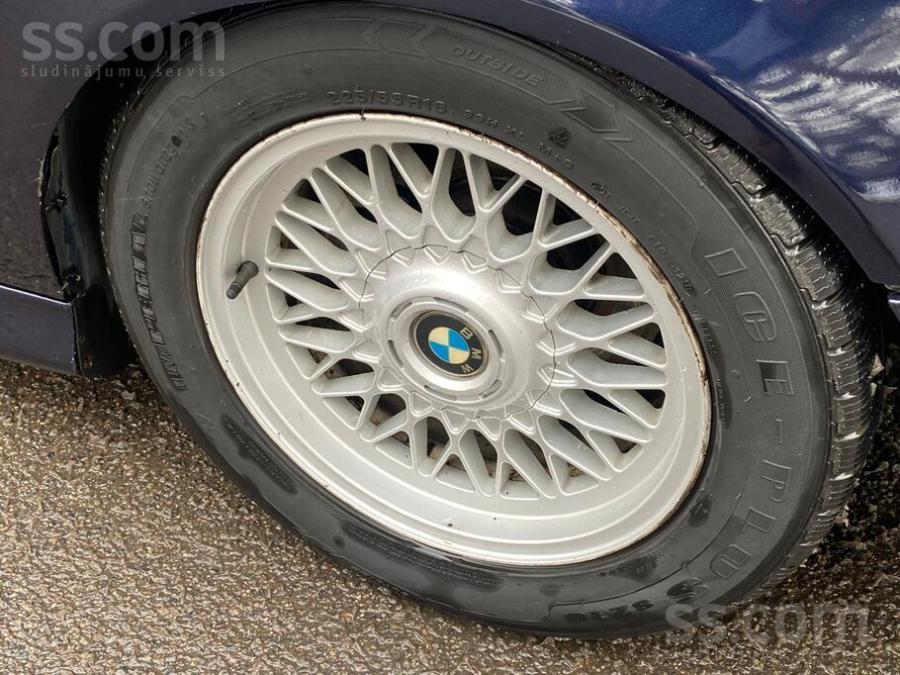 Blue BMW 528 1999 in Riga, with an engine capacity of 2.80 L and mileage of 0 thousand km for 3799 €, photo 29 on AUTOMOTO.COM.LV