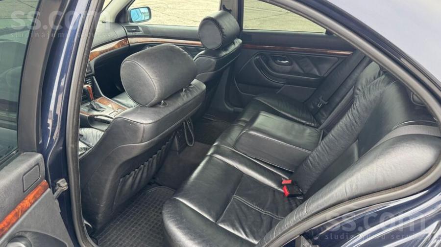 Zils BMW 528 1999 Rīga, ar dzinēja tilpumu 2.80 L un nobraukumu 0 tūkst. km par 4199 €, foto 23 vietnē AUTOMOTO.COM.LV