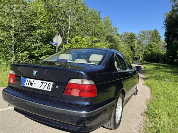 Zils BMW 528 1999 Ogre, ar dzinēja tilpumu 2.80 L un nobraukumu 238 tūkst. km par 7500 €, foto 4 vietnē AUTOMOTO.COM.LV