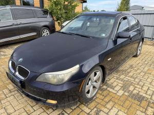 Blue BMW 528 2008 in Siauliai, with an engine capacity of 3.00 L and mileage of 321 thousand km for 2850 €, photo 3 on AUTOMOTO.COM.LV