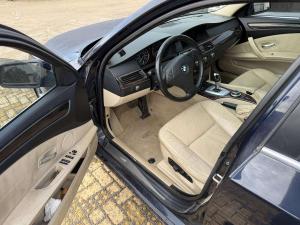 Blue BMW 528 2008 in Siauliai, with an engine capacity of 3.00 L and mileage of 321 thousand km for 2850 €, photo 14 on AUTOMOTO.COM.LV