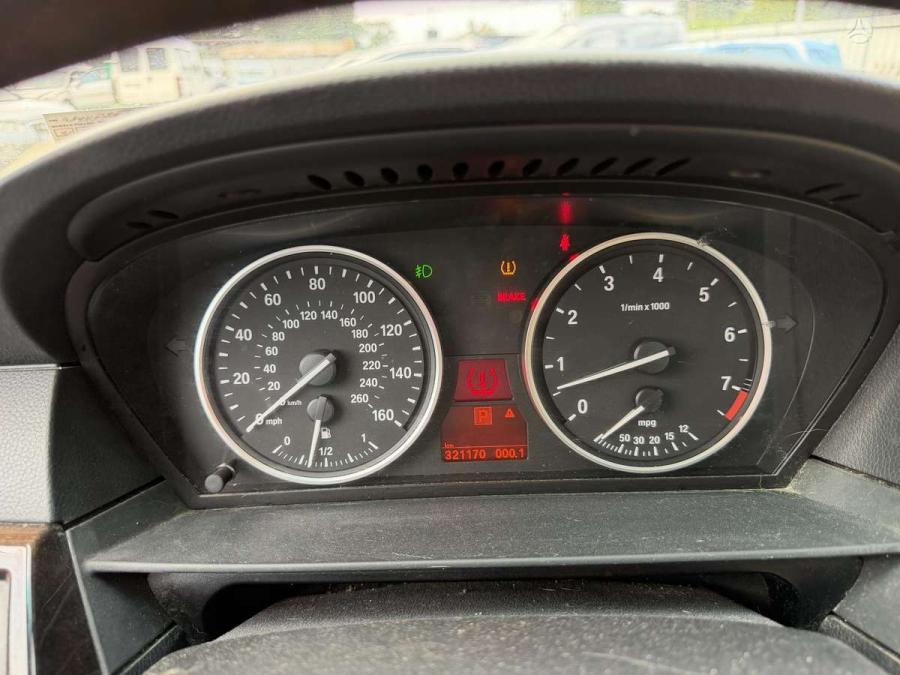Blue BMW 528 2008 in Siauliai, with an engine capacity of 3.00 L and mileage of 321 thousand km for 2850 €, photo 16 on AUTOMOTO.COM.LV