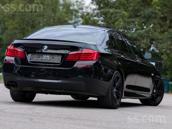 Zils BMW 528 2011 Rīga, ar dzinēja tilpumu 3.00 L un nobraukumu 340 tūkst. km par 12990 €, foto 7 vietnē AUTOMOTO.COM.LV
