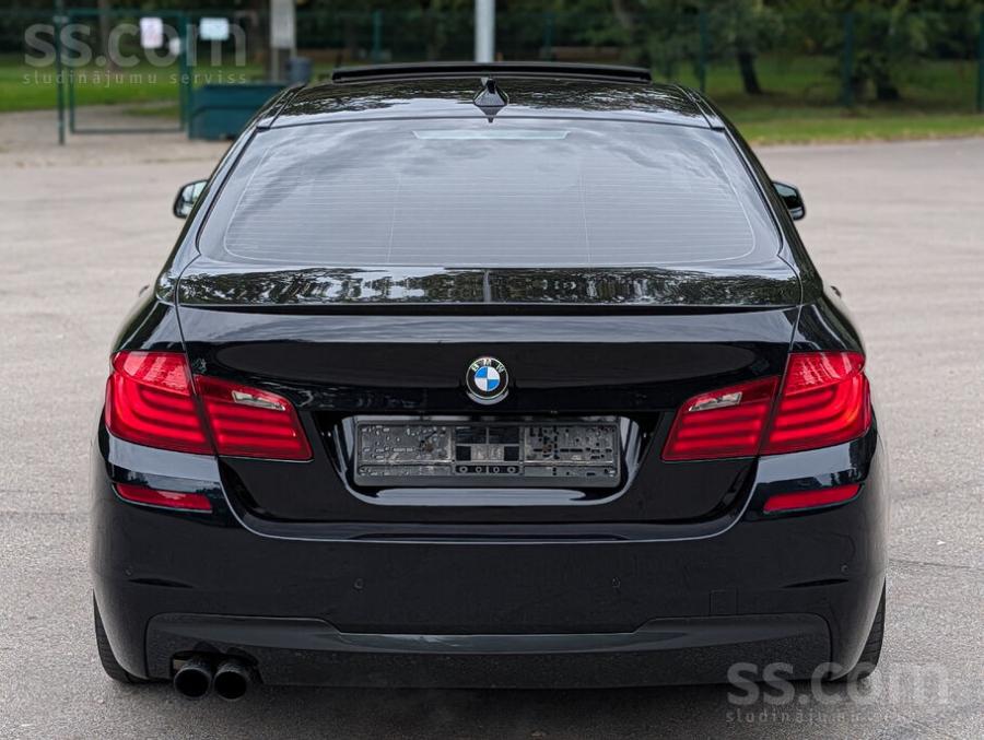 Blue BMW 528 2011 in Riga, with an engine capacity of 3.00 L and mileage of 340 thousand km for 12990 €, photo 13 on AUTOMOTO.COM.LV