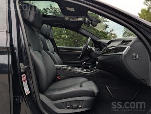Blue BMW 528 2011 in Riga, with an engine capacity of 3.00 L and mileage of 340 thousand km for 12990 €, photo 21 on AUTOMOTO.COM.LV