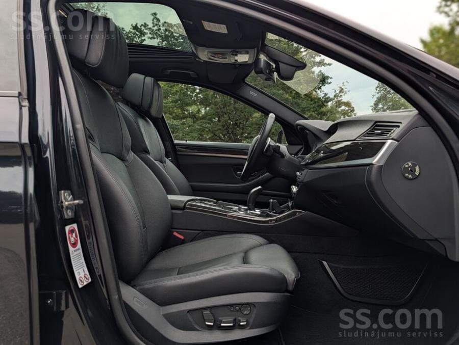 Blue BMW 528 2011 in Riga, with an engine capacity of 3.00 L and mileage of 340 thousand km for 12990 €, photo 21 on AUTOMOTO.COM.LV