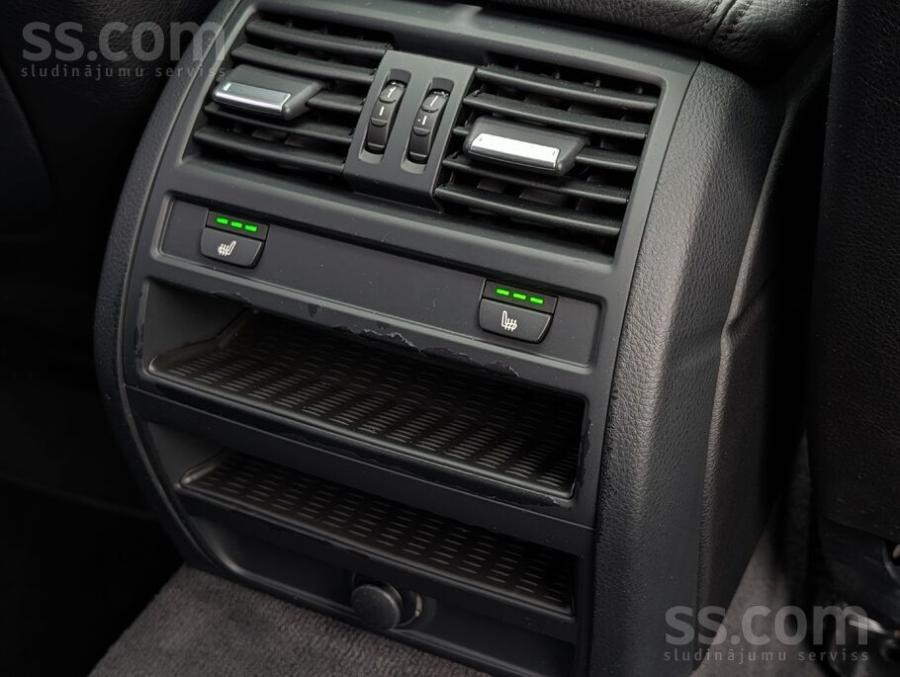 Blue BMW 528 2011 in Riga, with an engine capacity of 3.00 L and mileage of 340 thousand km for 12990 €, photo 26 on AUTOMOTO.COM.LV