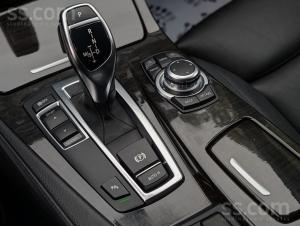 Blue BMW 528 2011 in Riga, with an engine capacity of 3.00 L and mileage of 340 thousand km for 12990 €, photo 27 on AUTOMOTO.COM.LV