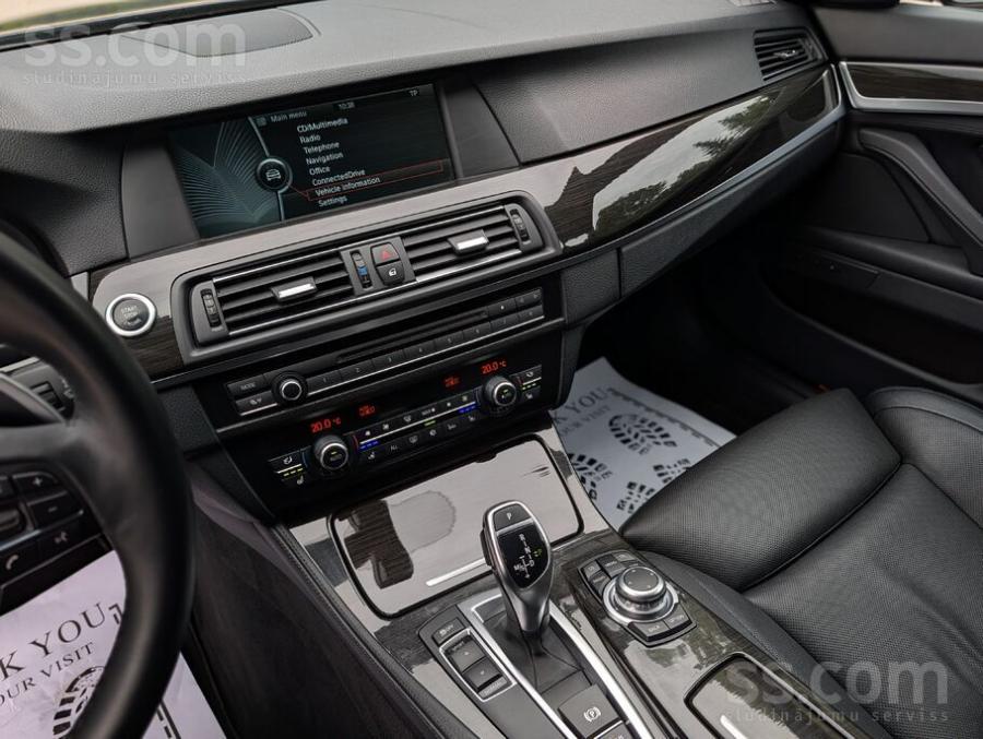 Blue BMW 528 2011 in Riga, with an engine capacity of 3.00 L and mileage of 340 thousand km for 12990 €, photo 28 on AUTOMOTO.COM.LV